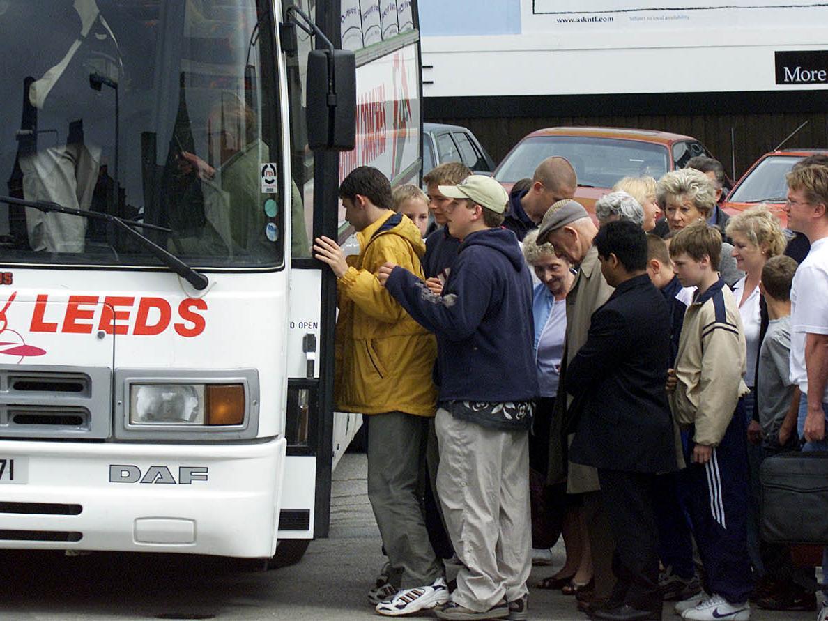 16 photos that will take you back to Leeds in 2000 | Yorkshire Evening Post